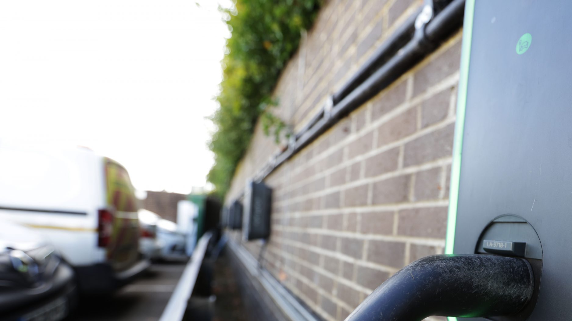 The benefits of at-home EV charging for urban dwellers - Gul-e | No ...